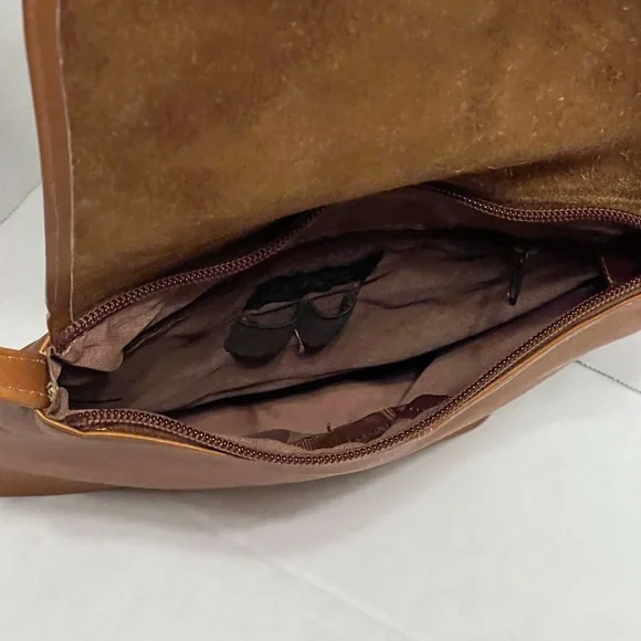 Le Donne Leather Collection | Bags | Le Donne Leather Flap Crossbody ...